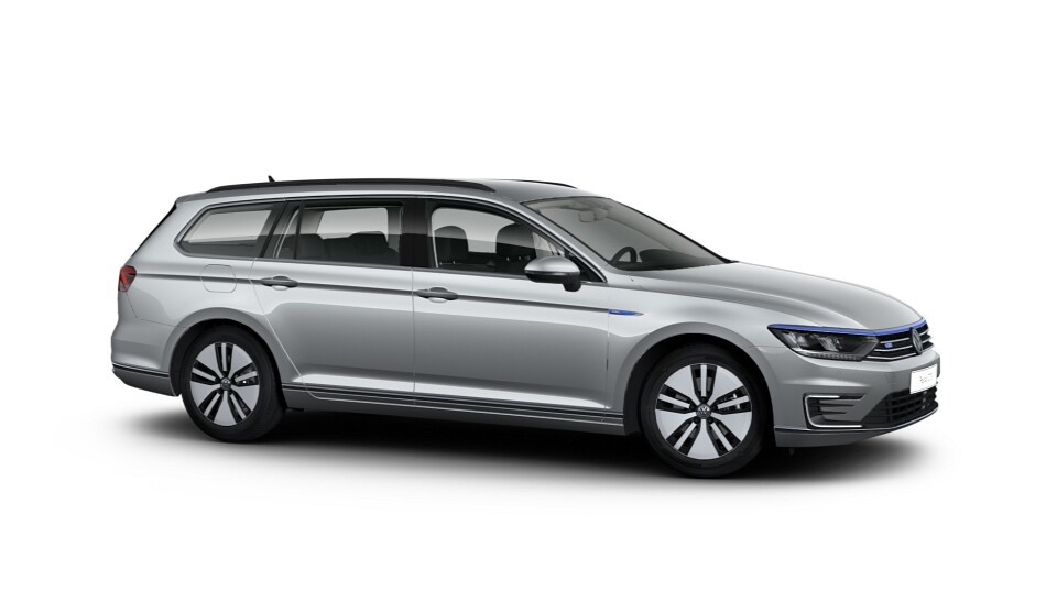 価格.com - 『Pyrit Silver Metallic(パイライトシルバーメタリック）』フォルクスワーゲン パサート GTE ...