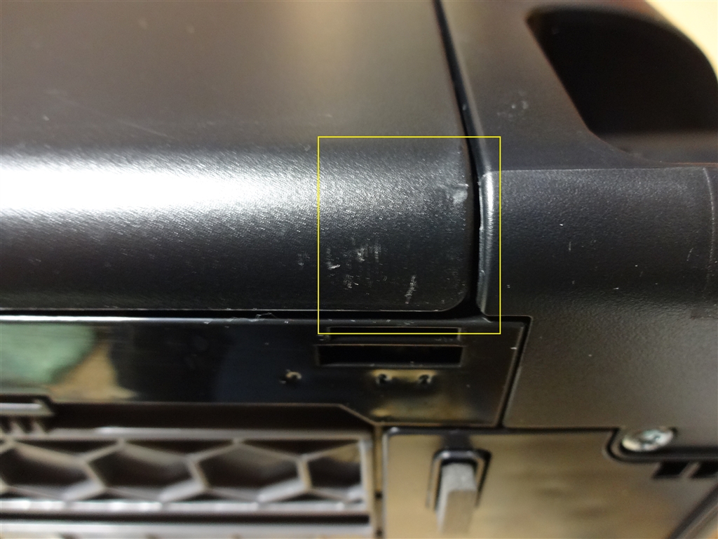 価格.com - EPSON カラリオ EP-880A よしぴ123さん のクチコミ掲示板投稿画像・写真「新品の傷について」[2992141]