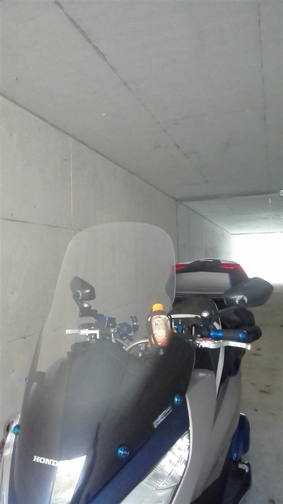 価格.com - 『高さはこれくらいです』ホンダ PCX150 手乗りPCXさん のクチコミ掲示板投稿画像・写真「スクリーンについて ...