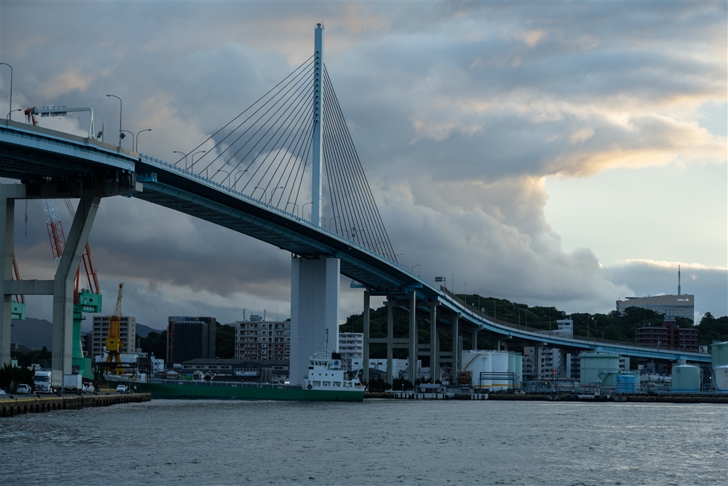 価格.com - 『福岡の荒津大橋という橋です』ニコン Z 7 24-70+FTZ マウントアダプターキット Tsukougeiさん の ...