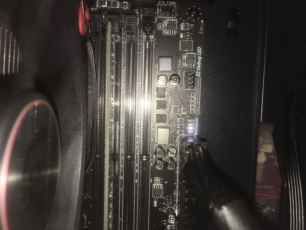 価格.com - 『EZ Debug LEDは上から3番目が光っている』MSI MEG Z490 UNIFY 初心者Eくんさん のクチコミ ...