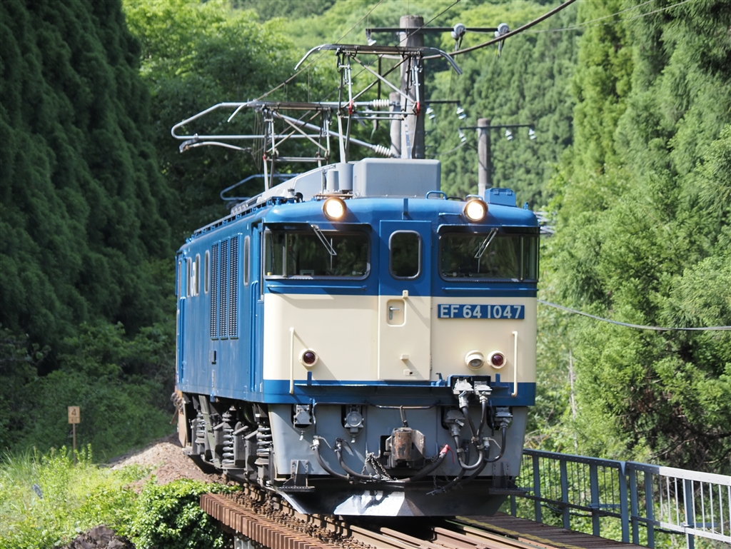 価格.com - 『EF64－1047伯備線貨物』 デジタル一眼カメラ 写真云々さんのクチコミ掲示板投稿画像・写真「情報交換 等倍で見せ合いっこしましょう！パート18」[3715185]"