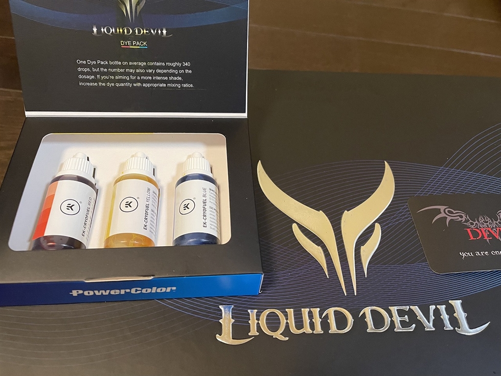 価格.com - 『Liquid Devilのケースと付属品』SAPPHIRE NITRO+ Radeon RX 6950 XT PURE ...