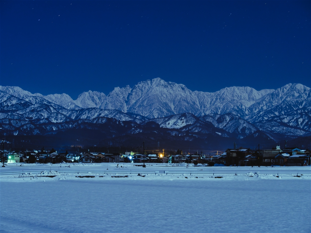 価格.com - 『月夜の剱です。LRCでノイズ除去してます。プロネガが良かったです』富士フイルム FUJIFILM X-T5 ボディ ...