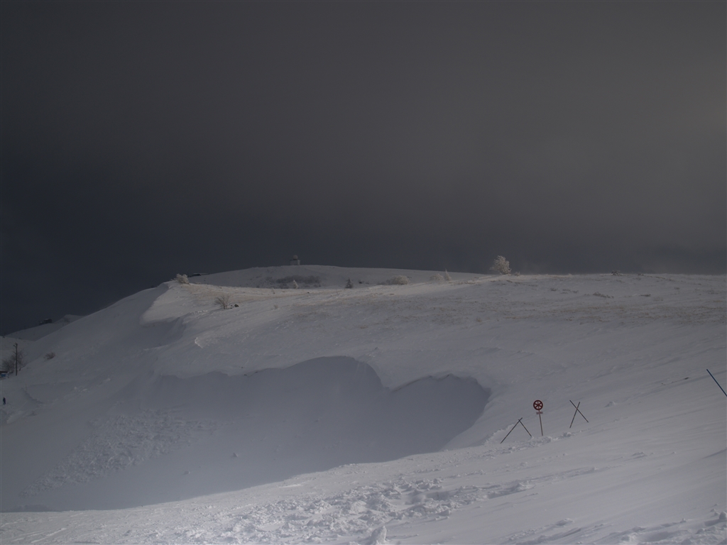 価格.com - オリンパス OM-D E-M10 Mark IV ボディ 大和鹿丸さん のクチコミ掲示板投稿画像・写真「オリンパスブルー ...