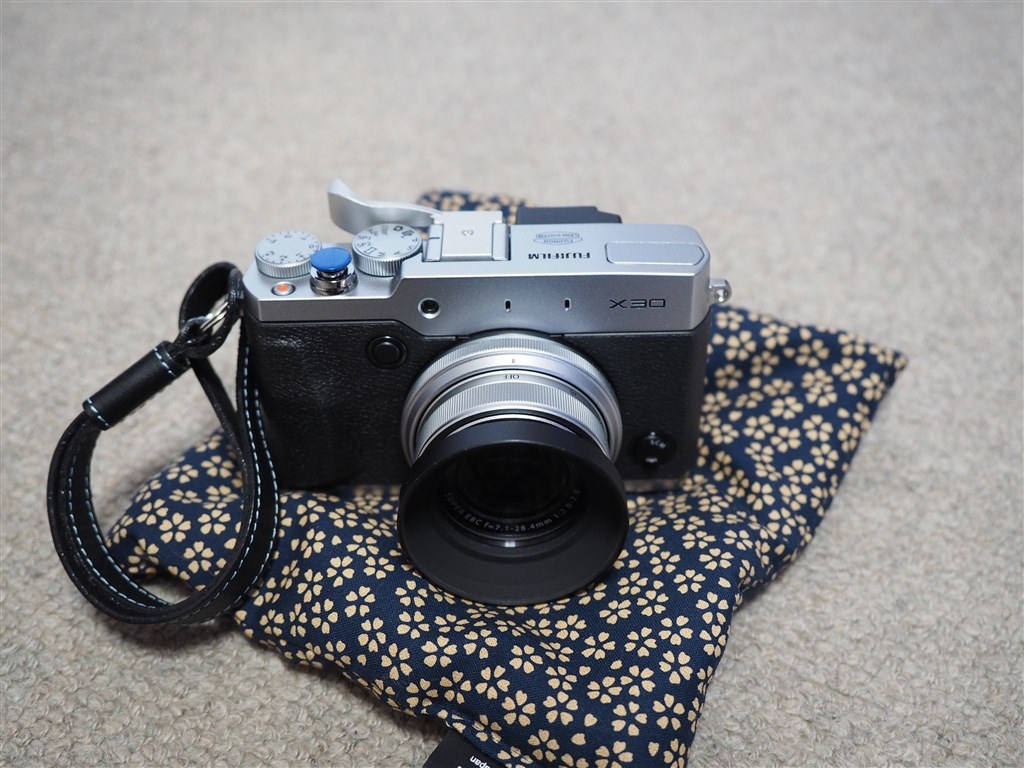 X30撮るのが楽しいカメラです』 富士フイルム FUJIFILM X30 の X30撮るのが楽しいカメラです』 富士フイルム FUJIFILM X30 の