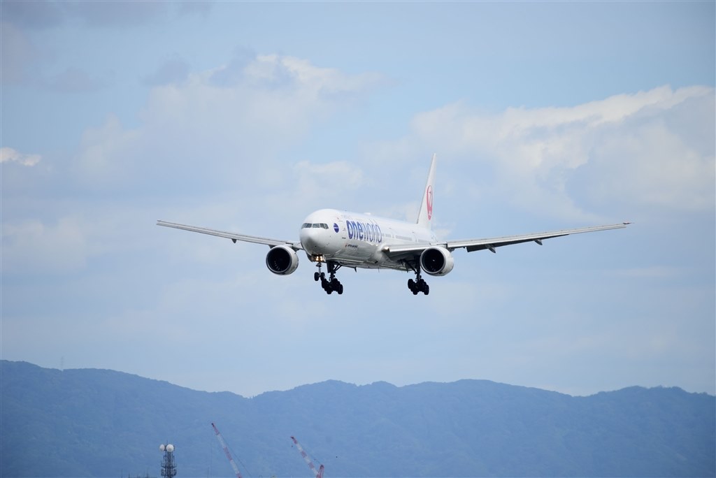 飛行機撮ってきましたが・・・』 ニコン AF-S NIKKOR 200-500mm 飛行機撮ってきましたが・・・』 ニコン AF-S NIKKOR 200-500mm